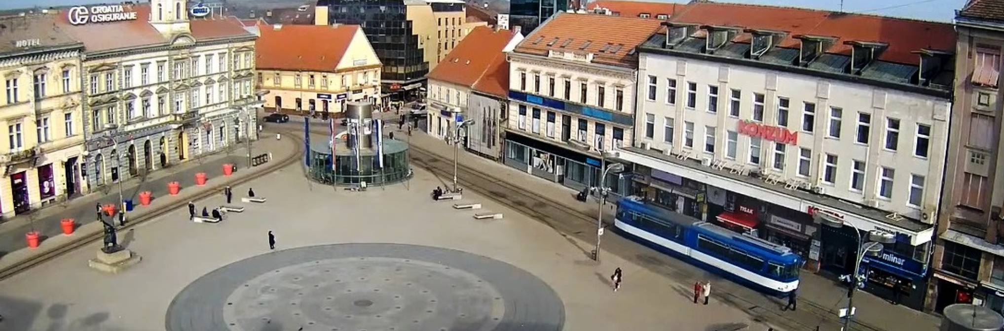 Osijek, Trg Ante Starčevića uživo, Osijek, [ Upravo sada, UŽIVO ...