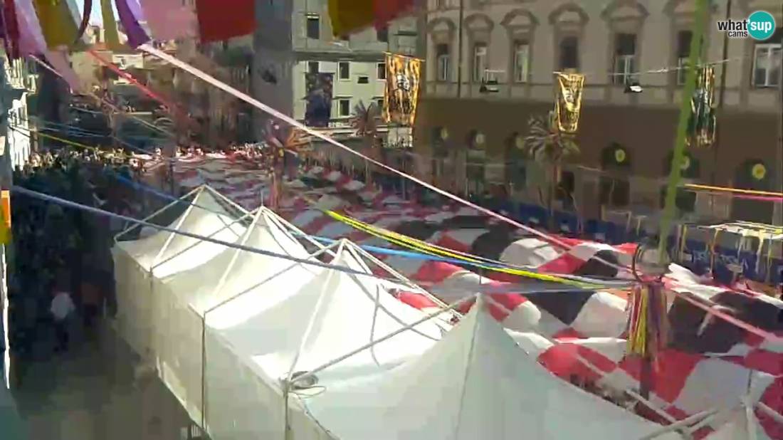 Rijeka, pogled na Korzo, Rijeka, [ Upravo sada, UŽIVO ] LiveStreaming ...