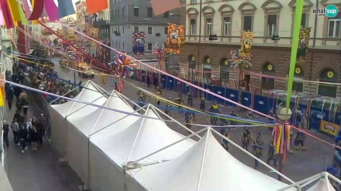 Rijeka, pogled na Korzo, Rijeka, [ Upravo sada, UŽIVO ] LiveStreaming ...