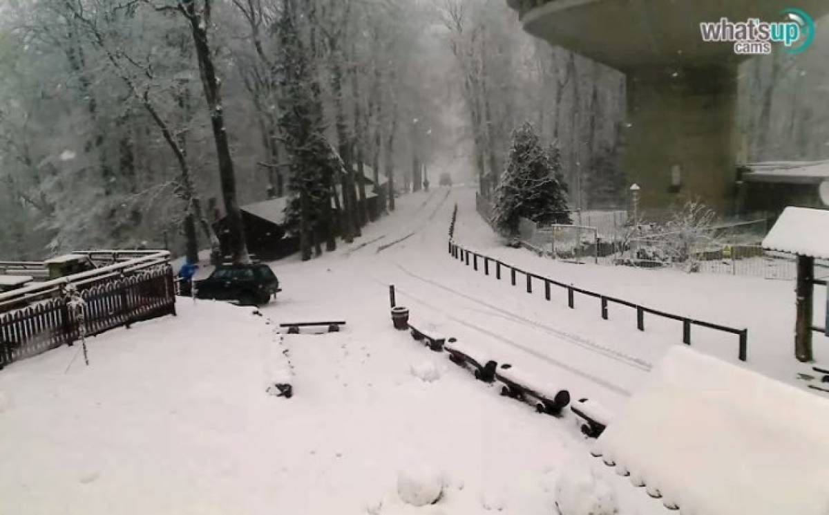 Sljeme - Vidikovac, Sljeme, [ Upravo sada, UŽIVO ] LiveStreaming kamere ...