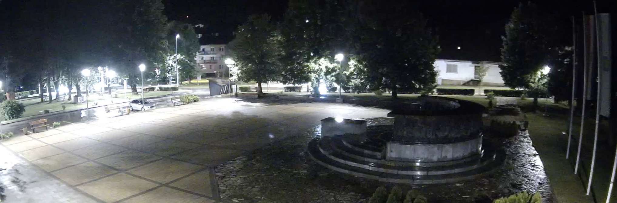 Korenica - Plitvička jezera, Korenica, [ Upravo sada, UŽIVO ...